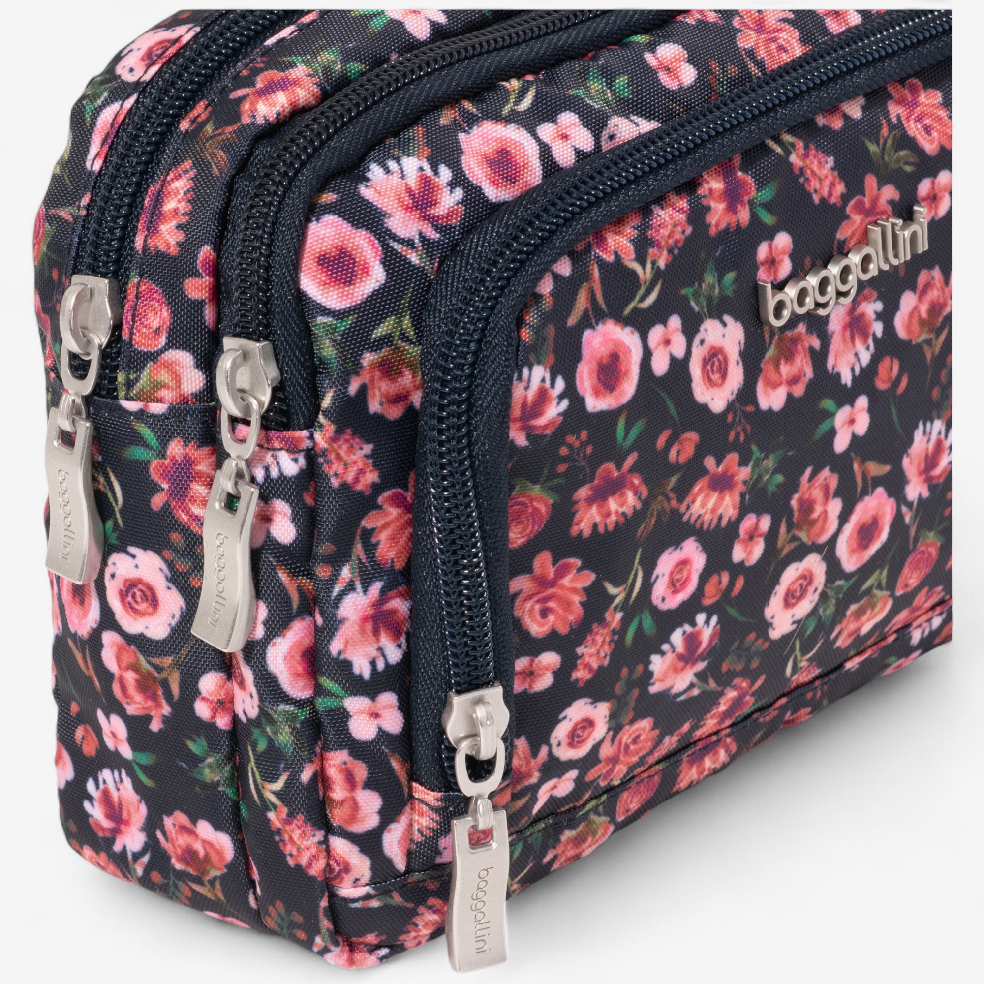 Baggallini Trifecta RFID Wallet Crossbody - TSC.ca