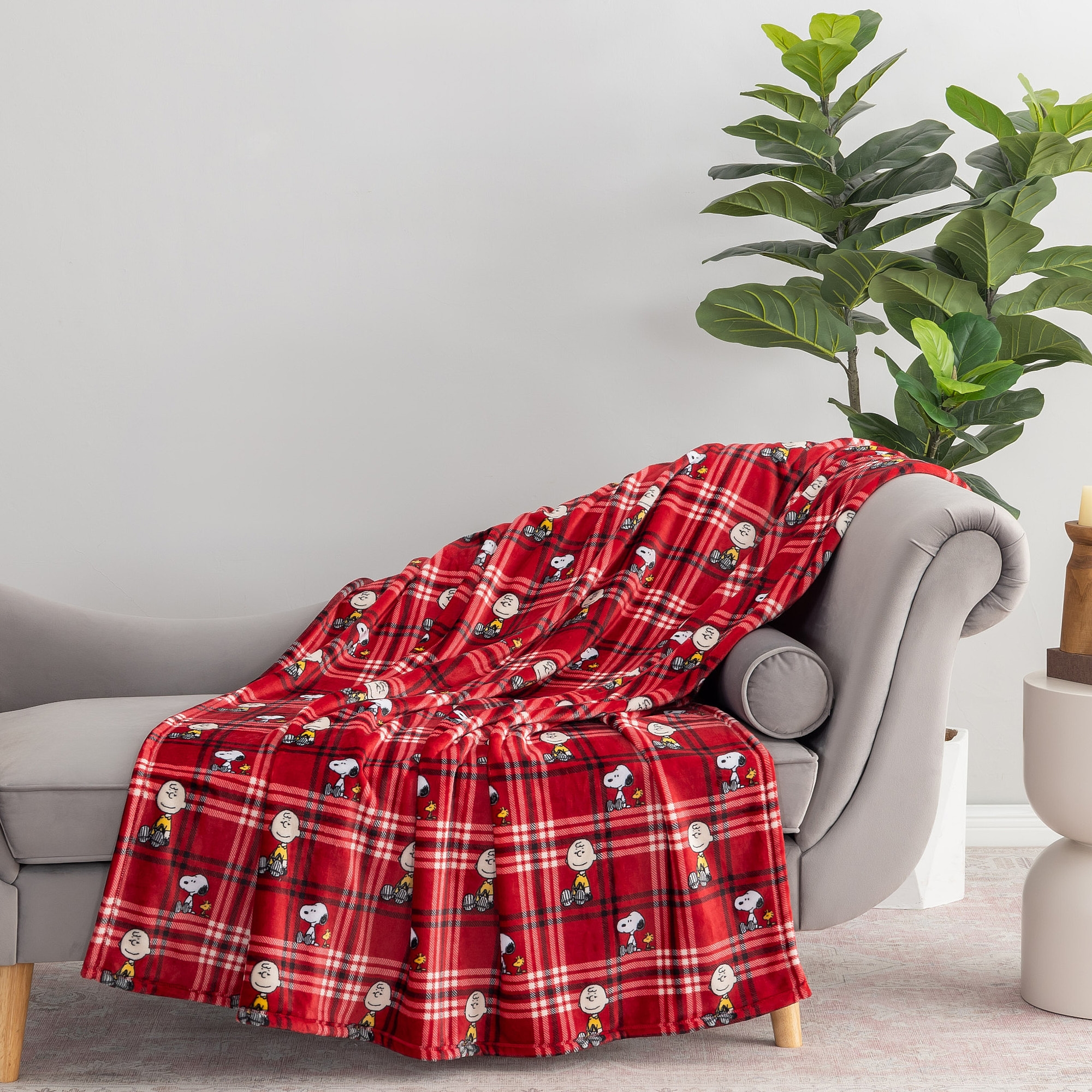 Berkshire Blankets Peanuts Christmas Throw - TSC.ca