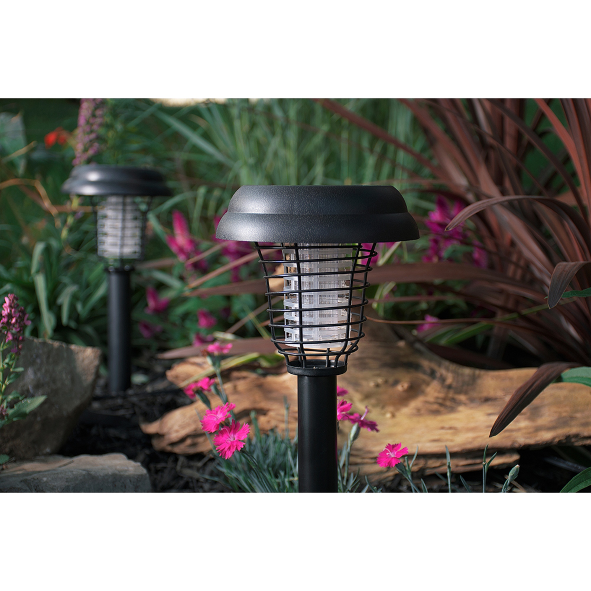 Fusion Moonrays Solar Bug Zapper Stake Light (2-Pack) - TSC.ca