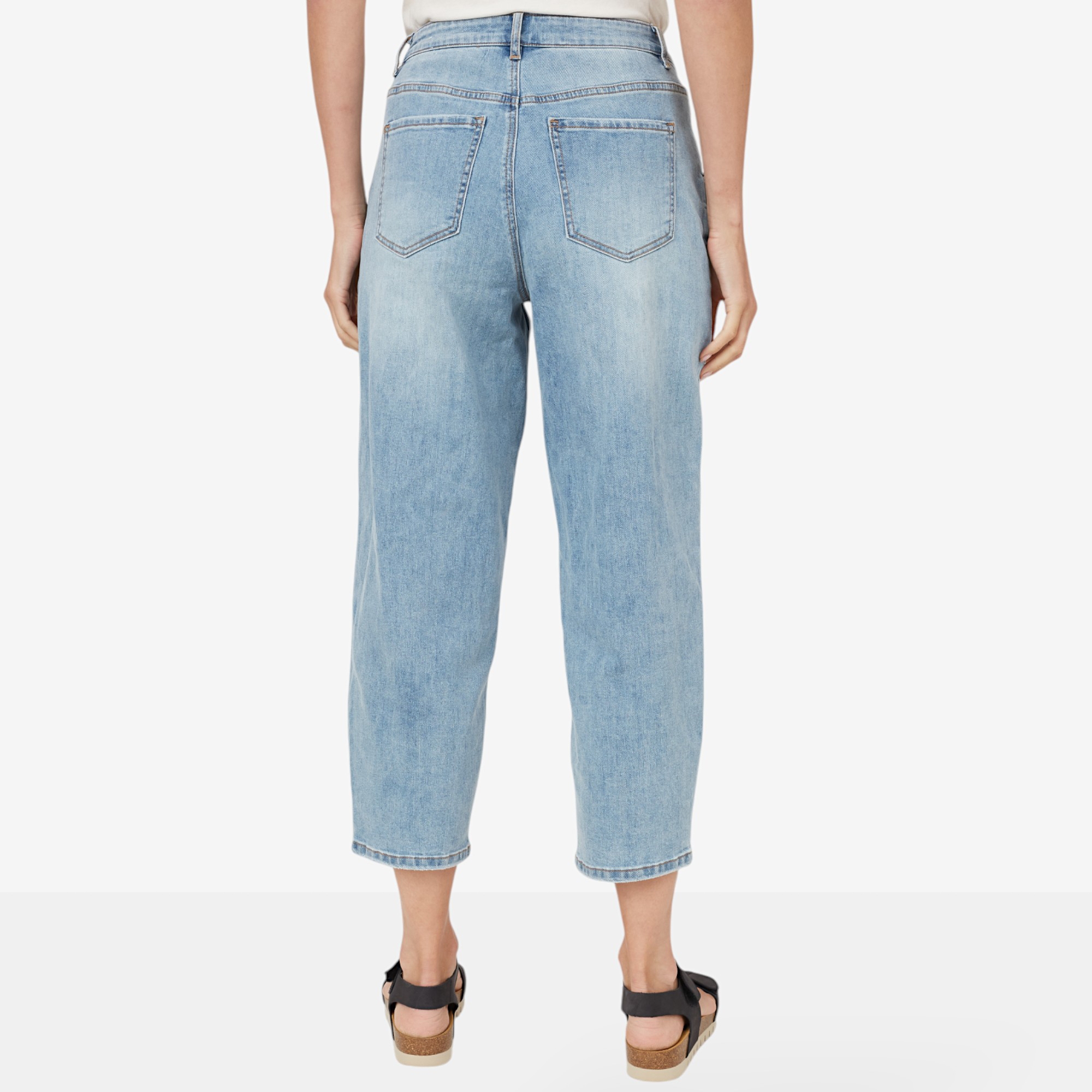 claudia ev Distressed Barrel Jean - TSC.ca