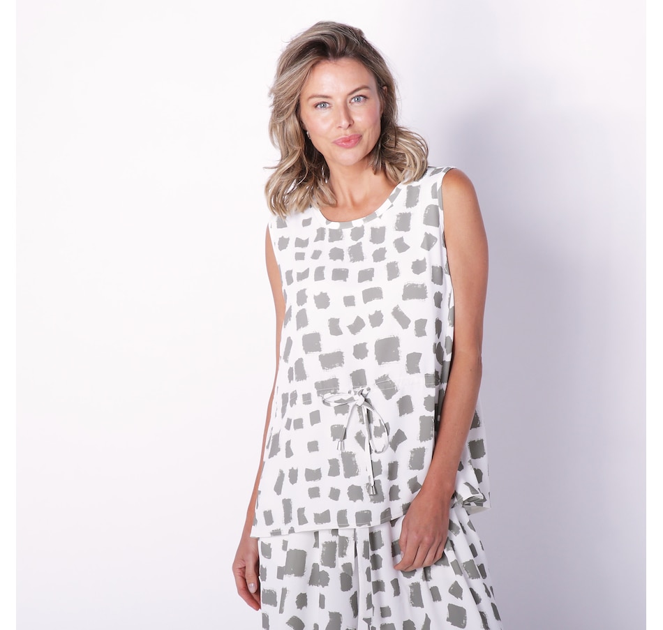 Clothing & Shoes - Tops - T-Shirts & Tops - Wynne Style Printed Drapey ...