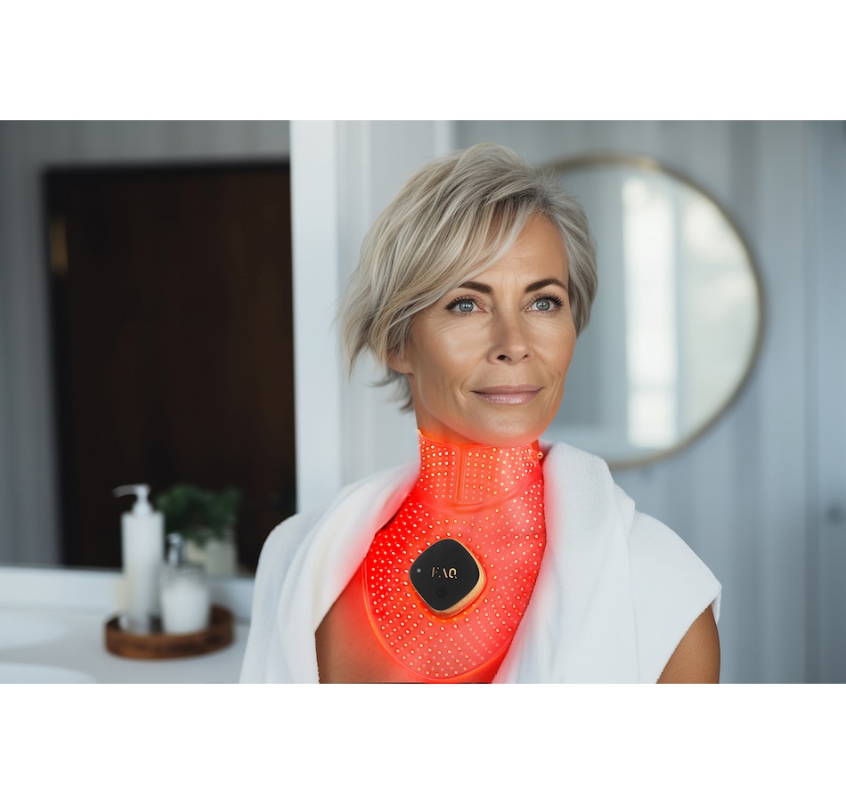 Foreo FAQ 211 Silicone LED Neck & Décolleté Mask - TSC.ca