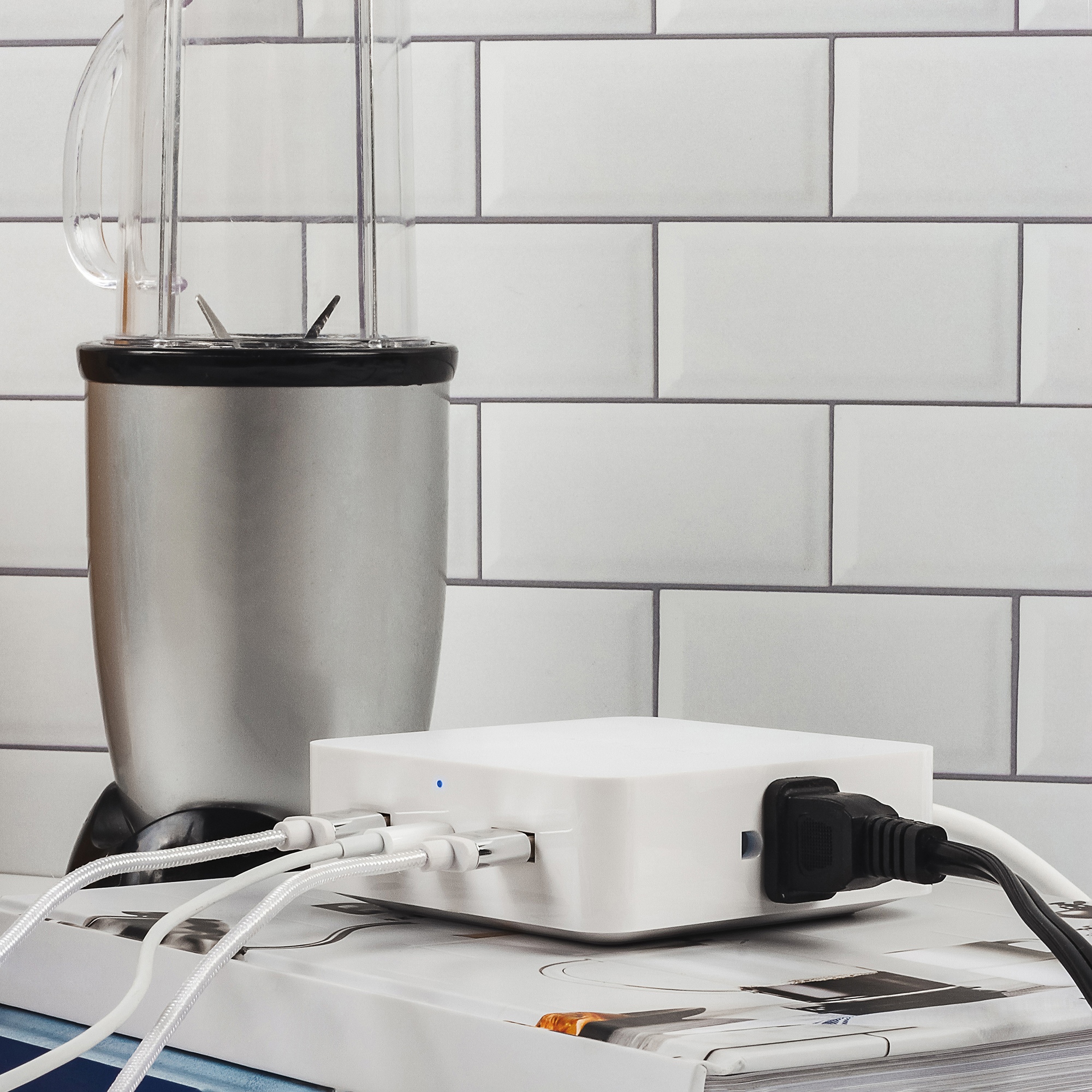 Limitless PowerPro 5-Device Charger with USB-A, USB-C and AC plus ...