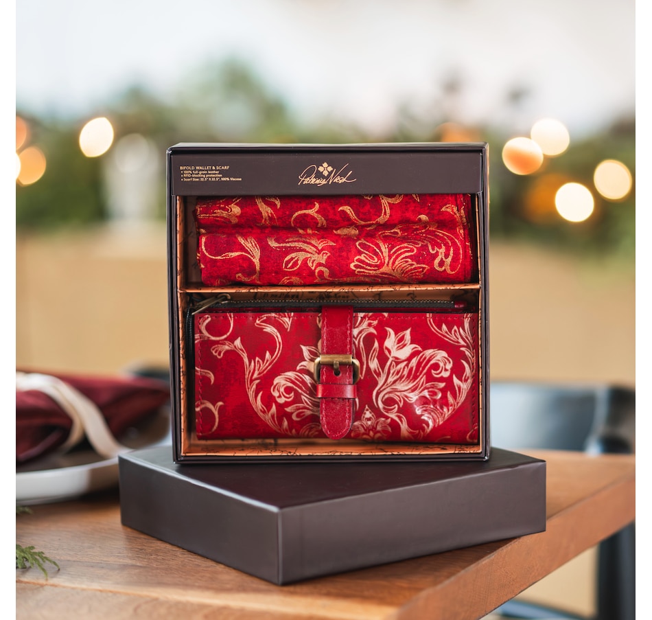 Patricia Nash Emersyn Wallet and Scarf Gift Set - TSC.ca