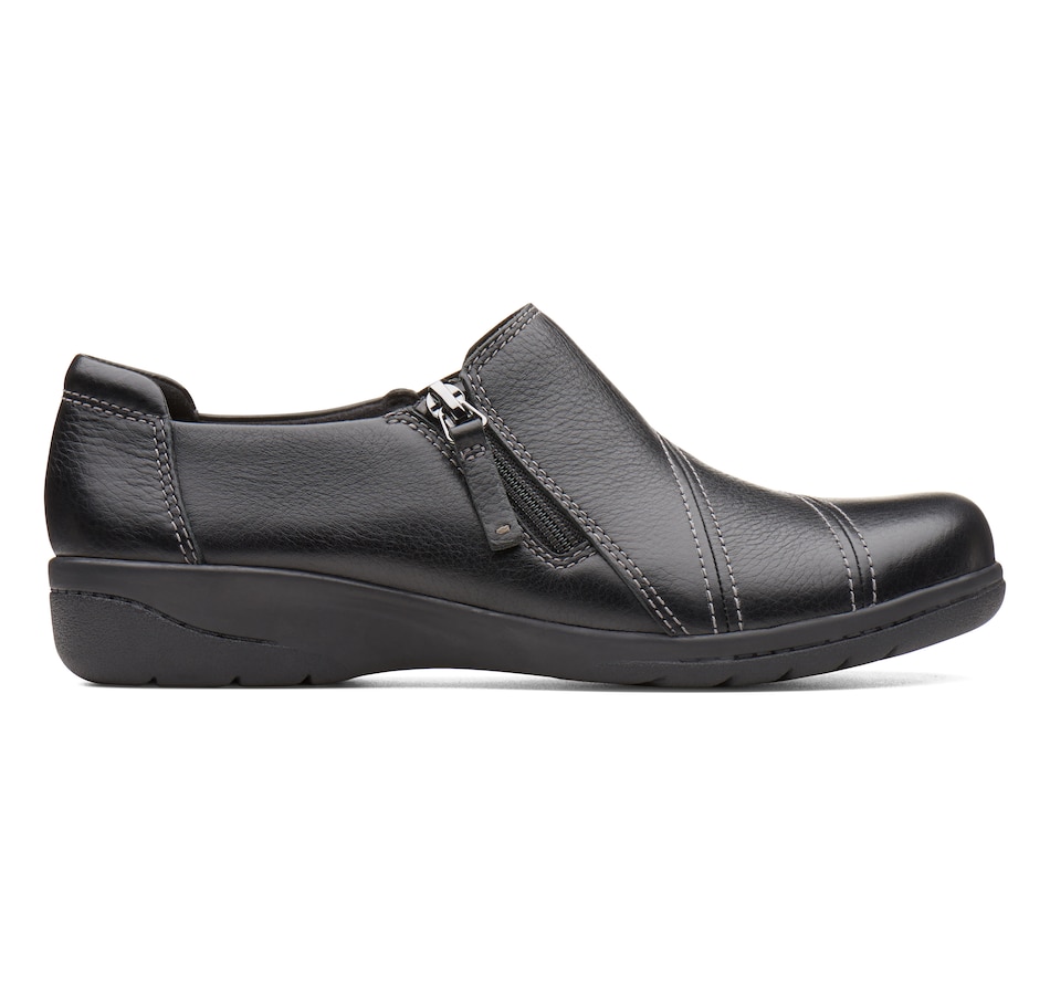 Clarks Cheyn Clay Slip On Shoe - TSC.ca