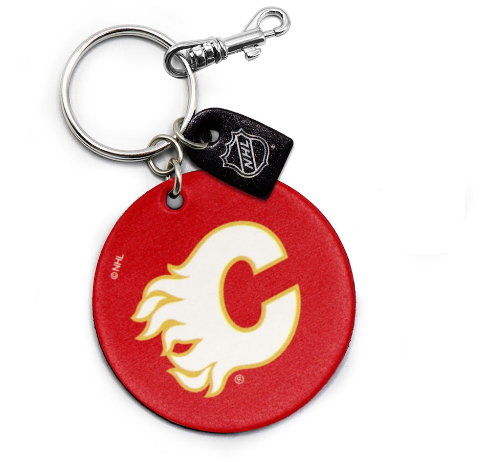 Calgary Flames Leather Round Keychain - TSC.ca